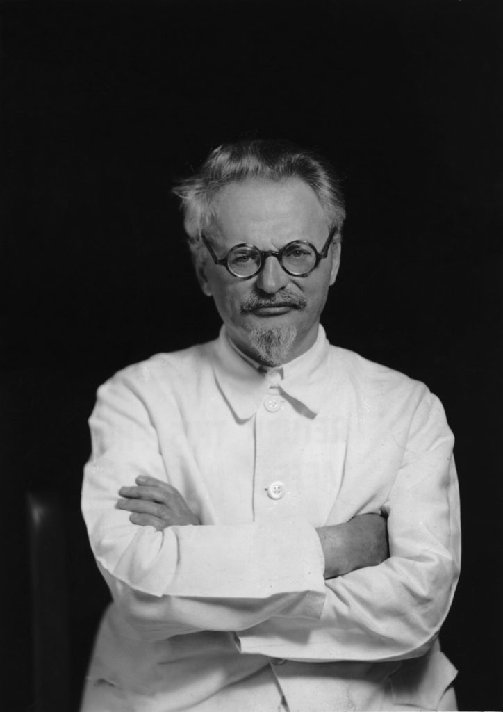 Historia de la Revolución Rusa – León Trotsky - Vía Socialista - RyR